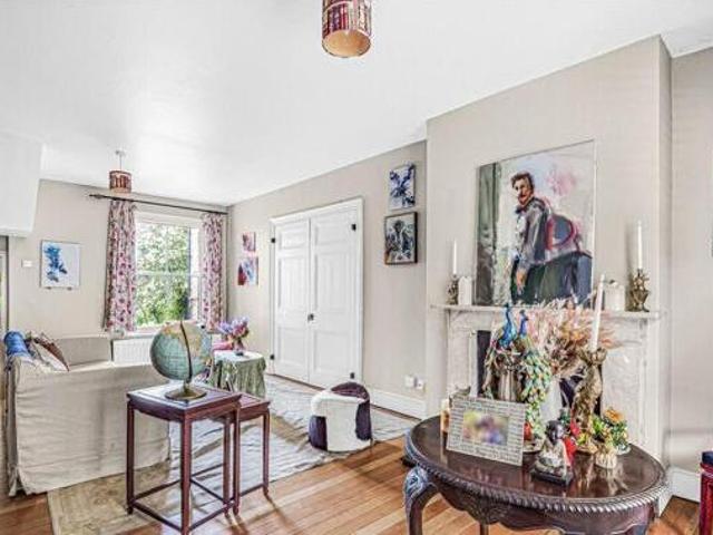 Banyard Road, London, 2 Bedroom End