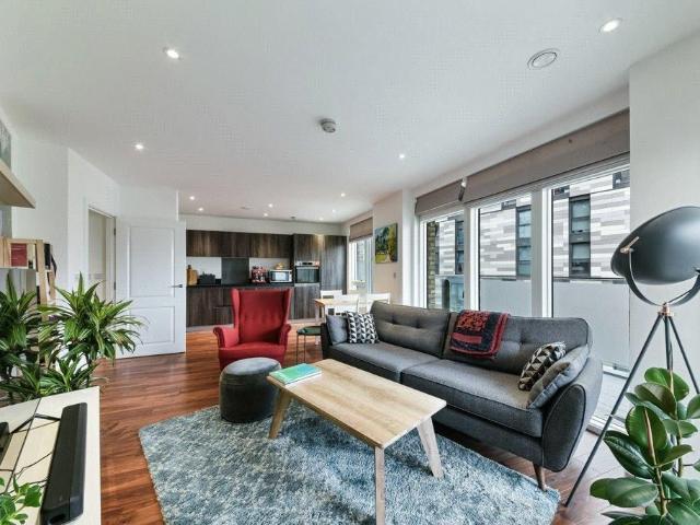 Banbury Point, 1 Cording Street, London, Greater London E14, 1 bed flat to rent, £2,000 pcm | PrimeLocation