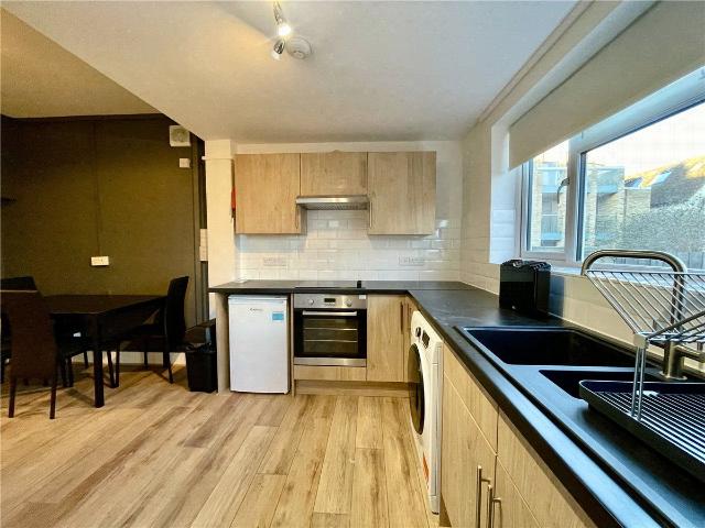Banbury Road, Oxford, Oxfordshire OX2, 1 bed flat to rent, £1,550 pcm | PrimeLocation