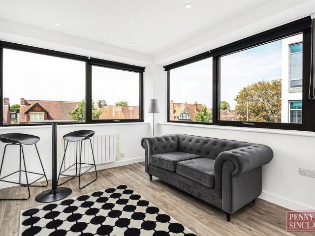 Banbury Road, Summertown 2 bed apartment to rent £2,200 pcm £508 pw