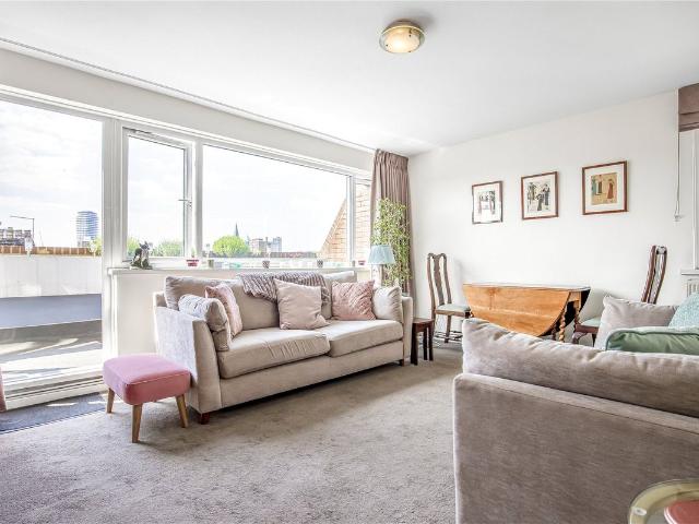 Banbury Street, London SW11, 2 bed flat to rent, £2,500 pcm | PrimeLocation