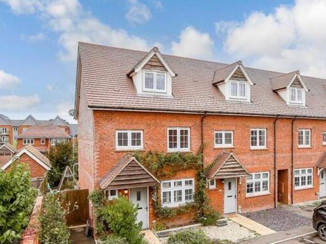 Bancord Avenue, Herne Bay, 4 Bedroom End