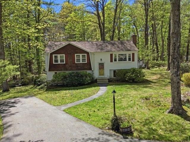Bancroft St, Pepperell, Home For Sale