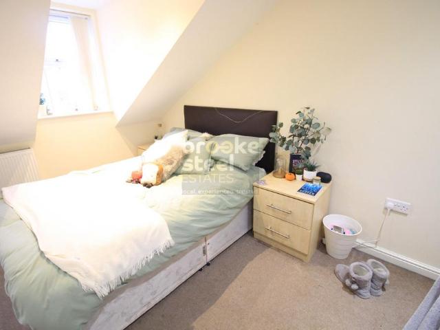 Bandy Fields Place, Broughton, Salford 4 bed townhouse to rent £2,340 pcm £540 pw