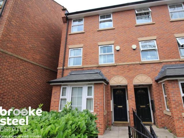 Bandy Fields Place, Salford 4 bed townhouse to rent £2,340 pcm £540 pw