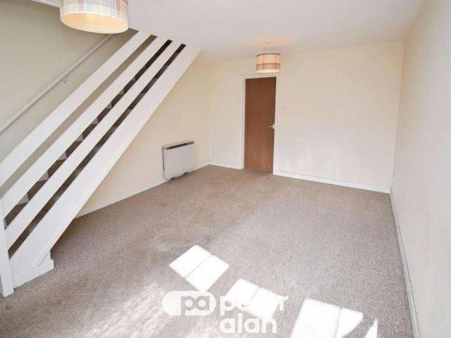Baneswell Courtyard, NP20