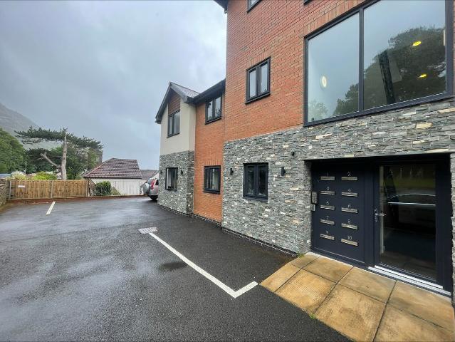 Bangor Road, Penmaenmawr LL34, 2 bed maisonette to rent, £995 pcm | PrimeLocation