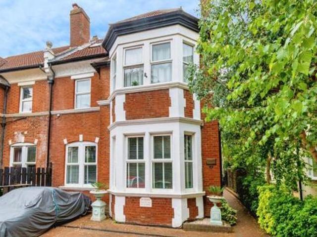 Banister Park, Court Road, Southampton, 1 Bedroom Flat