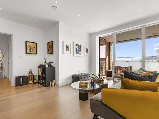 Banister Road, London W10, 1 bed flat to rent, £3,250 pcm | PrimeLocation