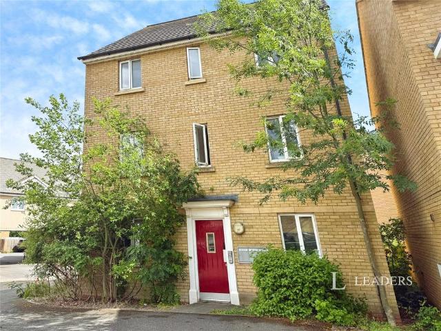 Bank Avenue, Hampton Centre. 2 bed flat to rent £1,000 pcm £231 pw