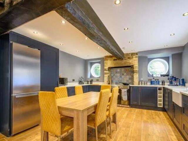 Bank Avenue, Leeds, 4 Bedroom Detached