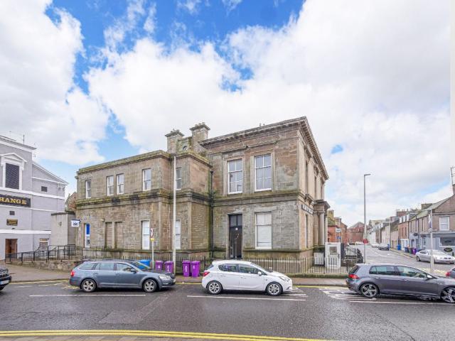 Bank Building, Arbroath, Angus DD11, 1 bed flat to rent, £500 pcm | PrimeLocation