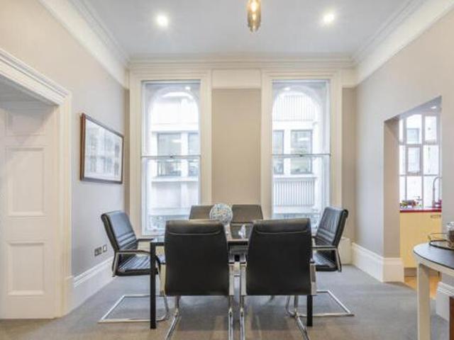 Bank Chambers, Jermyn Street, 1 Bedroom Flat