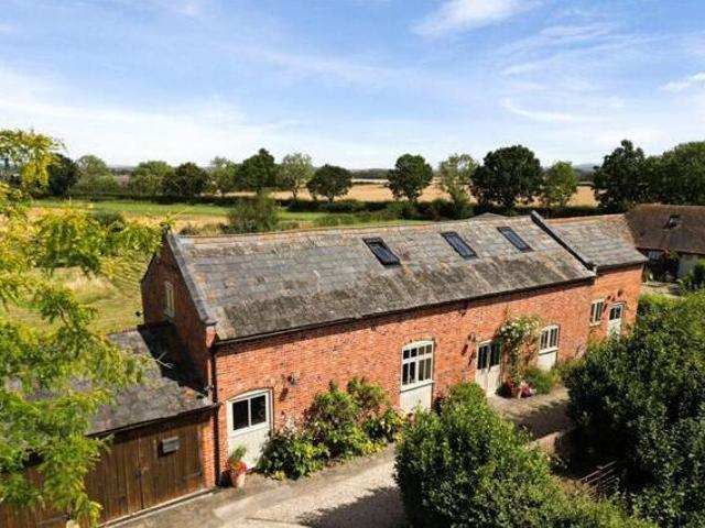Bank Farm Barns, Dumbleton, 3 Bedroom Barn