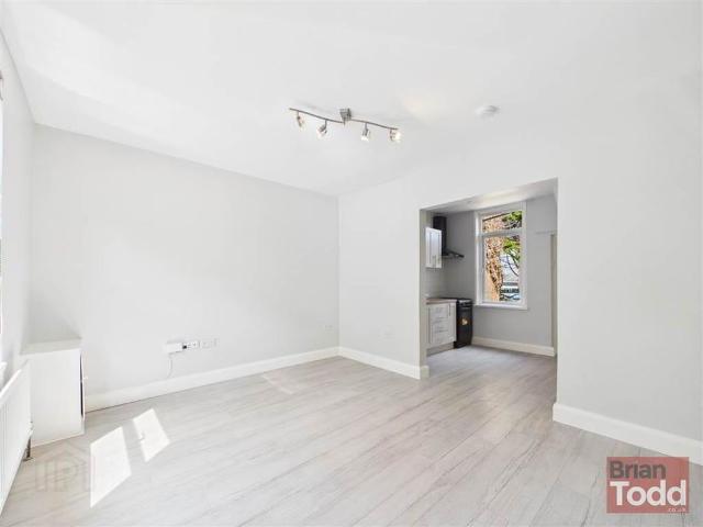 Bank Road, Larne, BT40 3AN