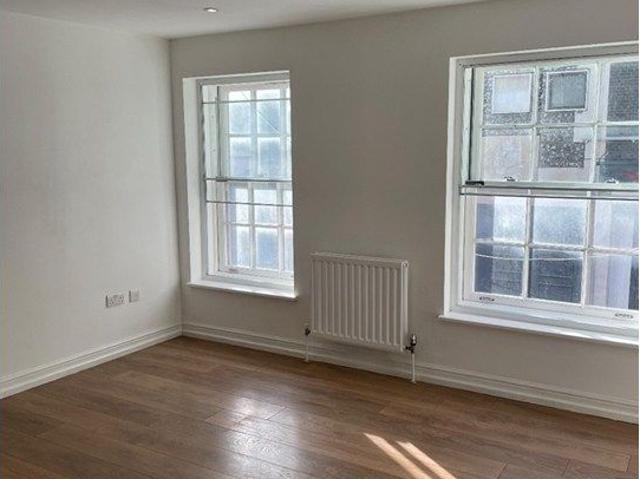 Bank St, Maidstone ME14, 1 bed flat to rent, £1,100 pcm | PrimeLocation