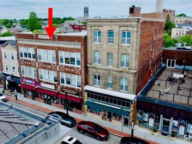 Bank St, New London, Home For Sale