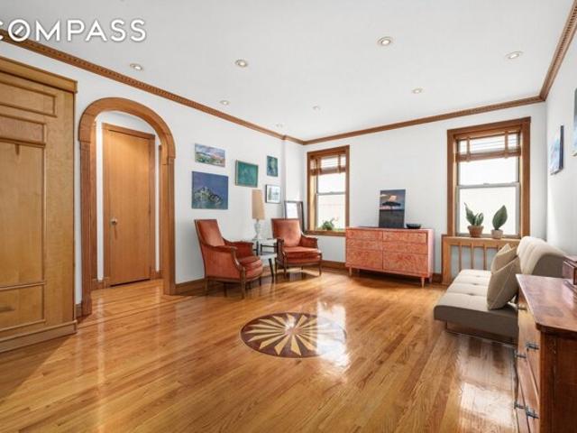 Bank St Apt B, Manhattan, Property For Sale