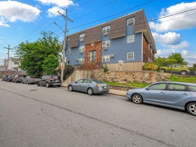 Bank St Apt,fall River, Condo For Sale