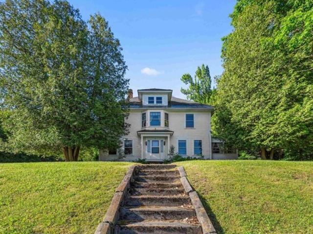 Bank St, Lebanon, Home For Sale