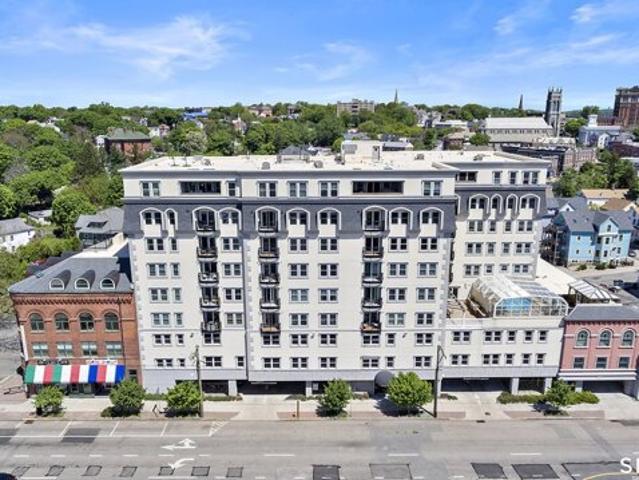 Bank St Unit,new London, Condo For Sale
