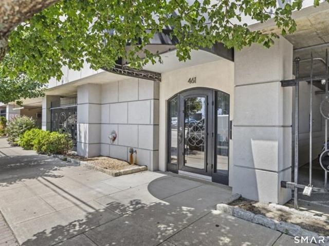 Bank St Unit,new London, Condo For Sale