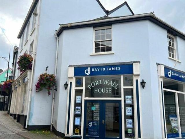 Bank Street, Chepstow, High Street Retail