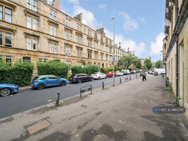 Bank Street, Glasgow, G12 2 bed flat to rent £1,695 pcm £391 pw