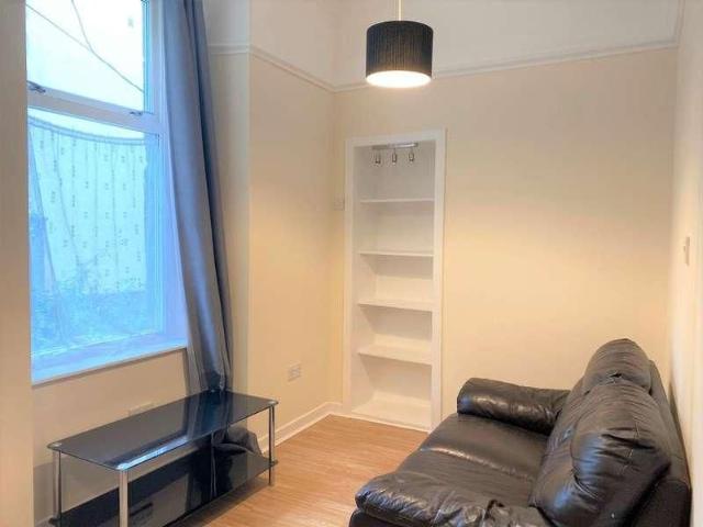 Bank Street, Hillhead, Glasgow, G12