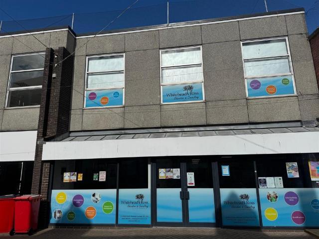 Bank Street, Newquay TR7 Studio to rent £2,083 pcm £481 pw