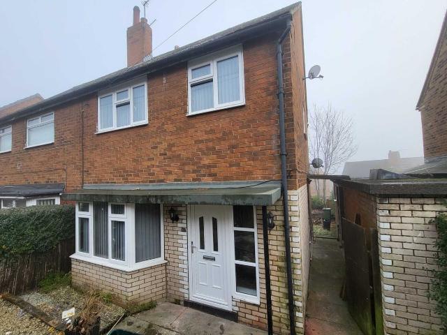 Bank View, Dewsbury WF12, 3 bed semi detached house to rent, £900 pcm | PrimeLocation