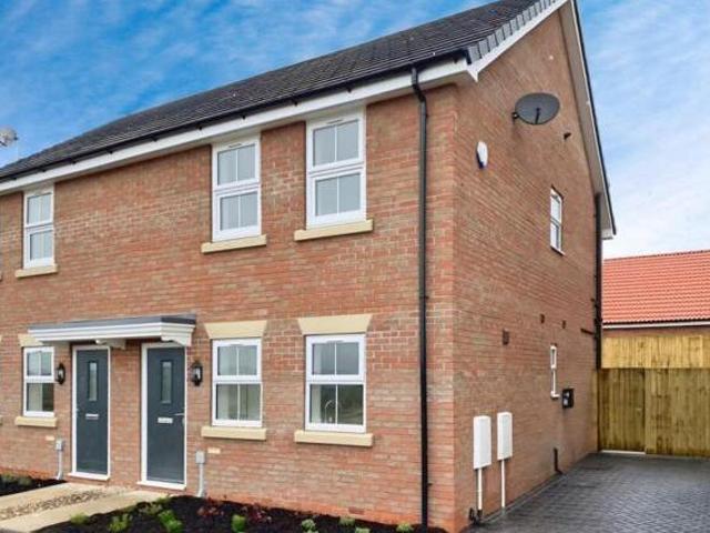 Banks Close, Bridlington, 3 Bedroom Semi detached