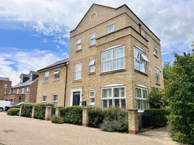 Banks Lane, Stansted CM24, 5 bed detached house to rent, £3,750 pcm | PrimeLocation