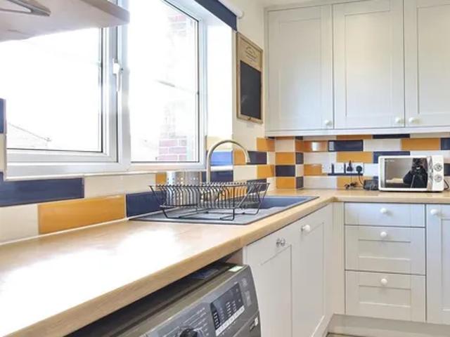 Bankside Close, London, TW7 7EJ, United Kingdom | 2 bed apartment for rent #167774553 | Rentberry