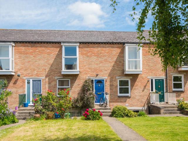Bankside, Headington, Oxford, OX3 4 bed house to rent £2,750 pcm £635 pw