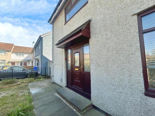 Bankside, Hyde SK14 3 bed semi detached house to rent £1,199 pcm £277 pw