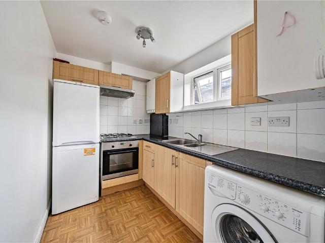 Bankside Place, Vale Terrace, Harringay, London N4, 2 bed flat to rent, £1,950 pcm | PrimeLocation