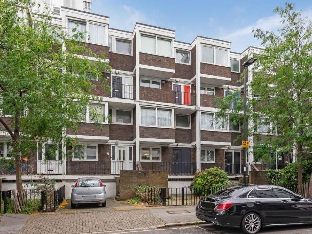 Banner Street, London EC1Y 3 bed flat to rent £3,649 pcm £842 pw