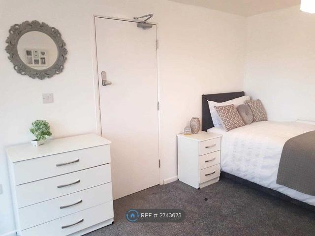 Banners Walk, Birmingham B44, Room to rent, £1,480 pcm | PrimeLocation