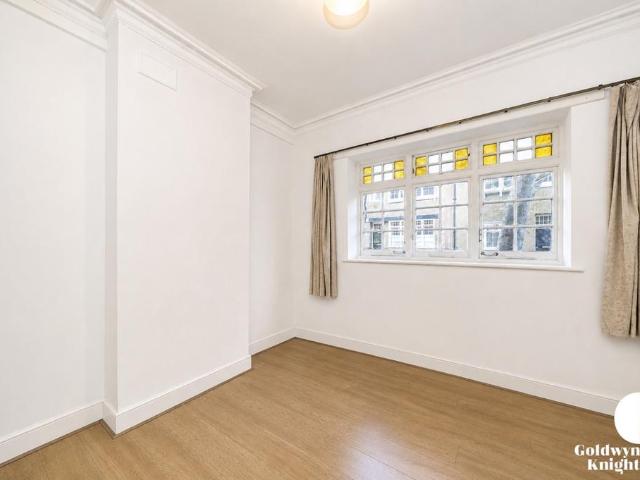Banning Street, London SE10 3 bed terraced house to rent £2,400 pcm £554 pw