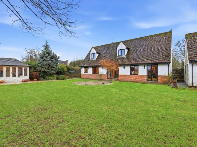 Bannister Green, Felsted, Dunmow CM6, 4 bed detached house to rent, £3,600 pcm | PrimeLocation
