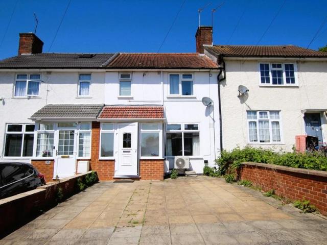Banstock Road, Edgware 3 bed terraced house to rent £2,450 pcm £565 pw