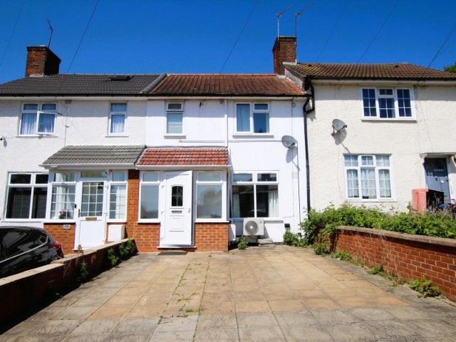 Banstock Road, Edgware HA8, 3 bed property to rent, £2,500 pcm | PrimeLocation