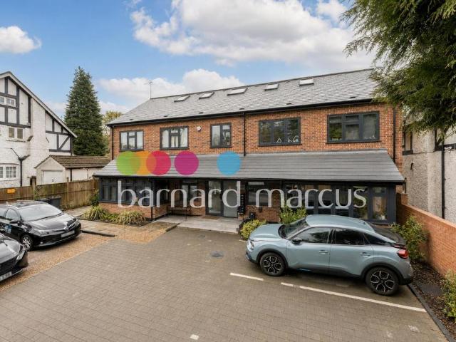 Banstead Road, Purley 2 bed apartment to rent £2,000 pcm £462 pw