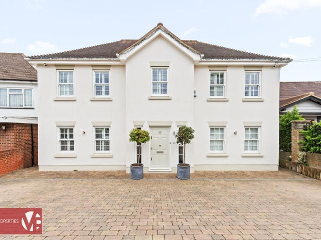 Baas Lane, Broxbourne EN10, 5 bed detached house to rent, £5,000 pcm | PrimeLocation