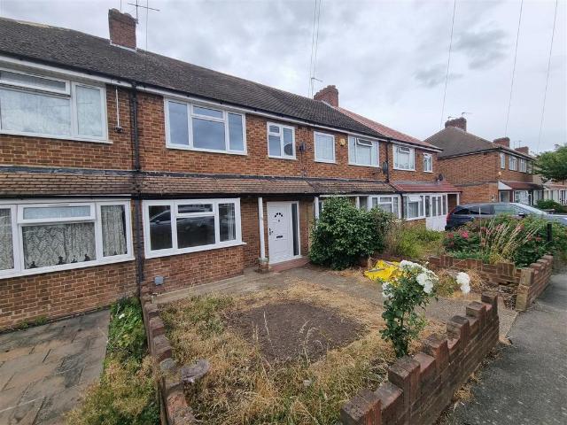 Baber Drive, Feltham 3 bed terraced house to rent £1,900 pcm £438 pw