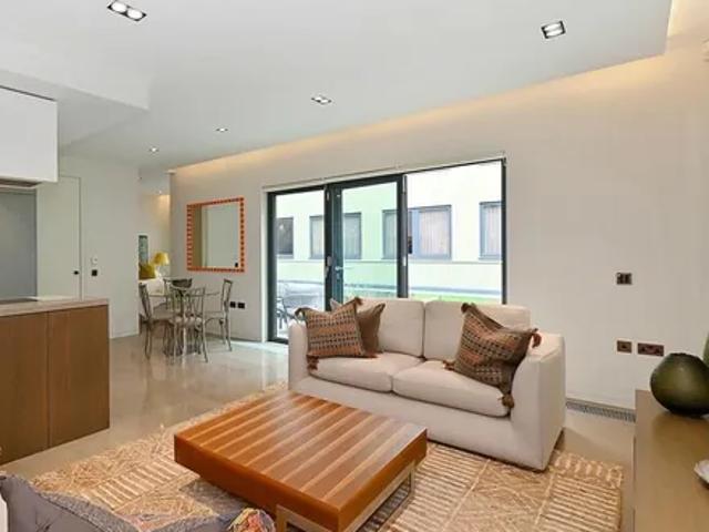 Babmaes Street, Westminster, London, SW1Y 6HD, United Kingdom | 2 bed apartment for rent #138592630 | Rentberry