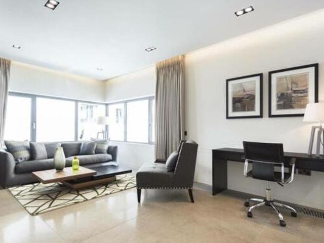 Babmaes Street, St James´s, 2 Bedroom Flat