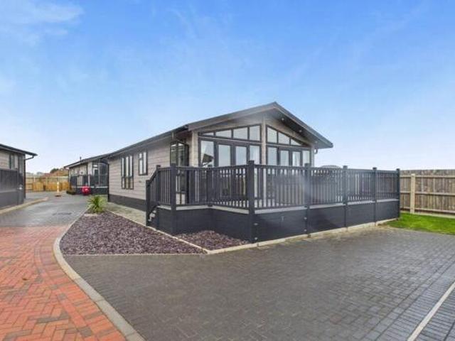 Bacton, Norwich, 2 Bedroom Lodge