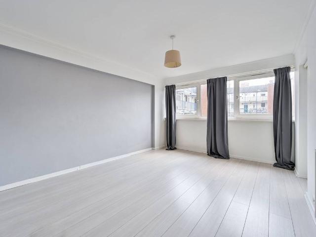 Bacton Street E2, Bethnal Green, London, 2 bed flat to rent, £2,500 pcm | PrimeLocation